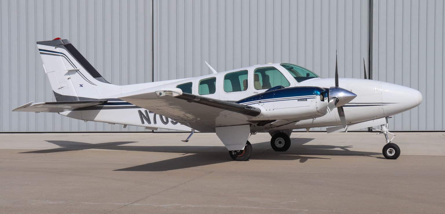Beechcraft G58 Baron: Twin-Engine Performance Guide